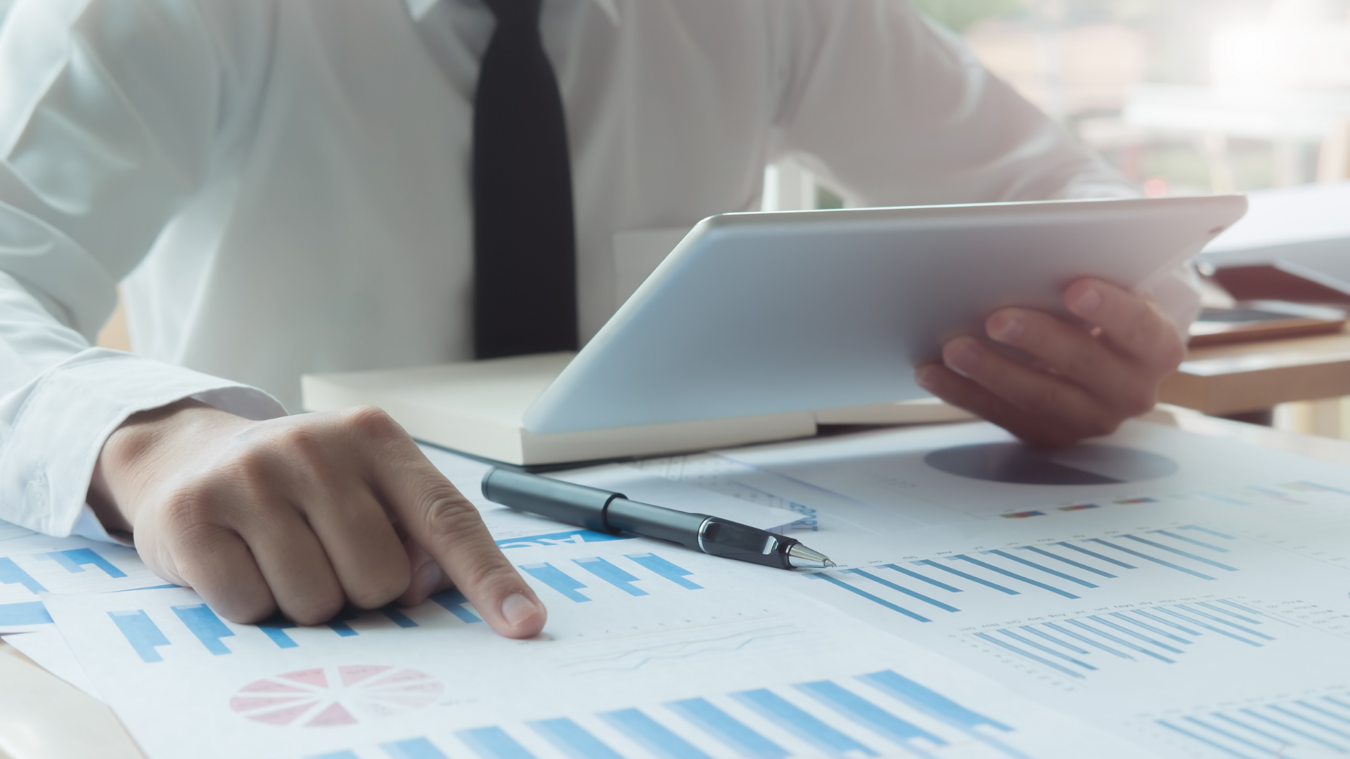 Zoom sur la méthode PESTEL - Objectif AST