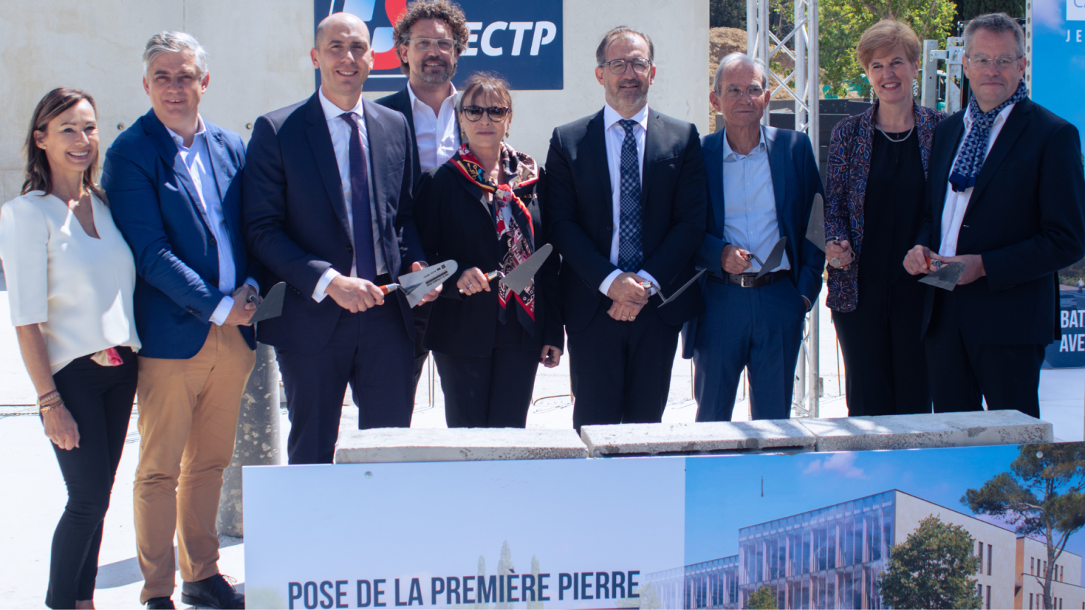 L’ESSCA pose la première pierre de son futur campus à Aix-en-Provence ...
