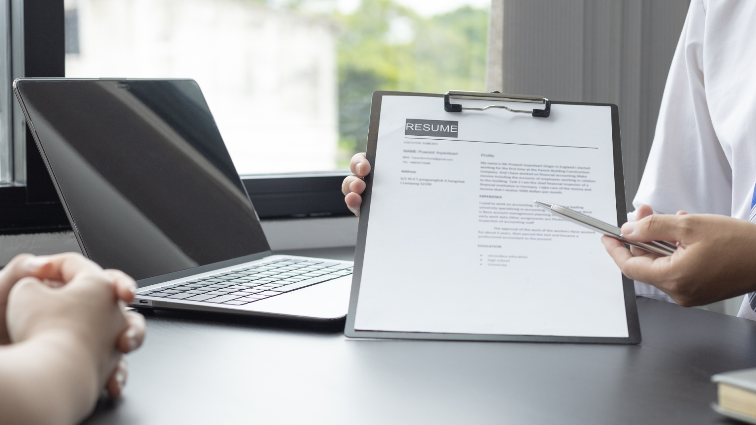 Focus sur les ressources humaines (RH) : missions, compétences, salaire ...